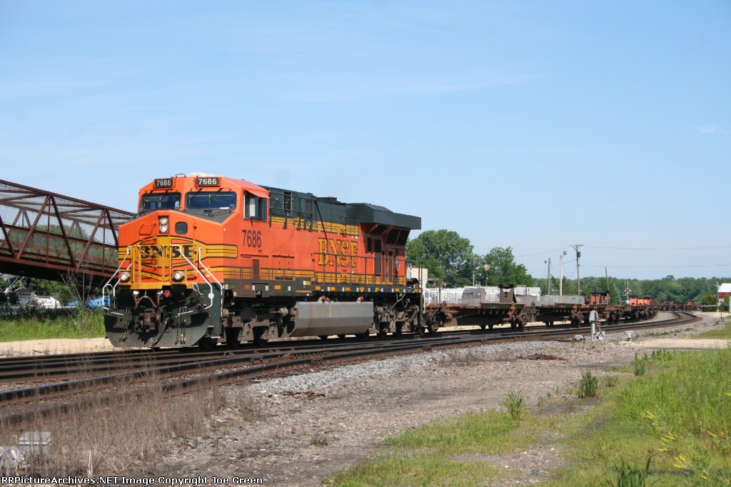 BNSF 7686